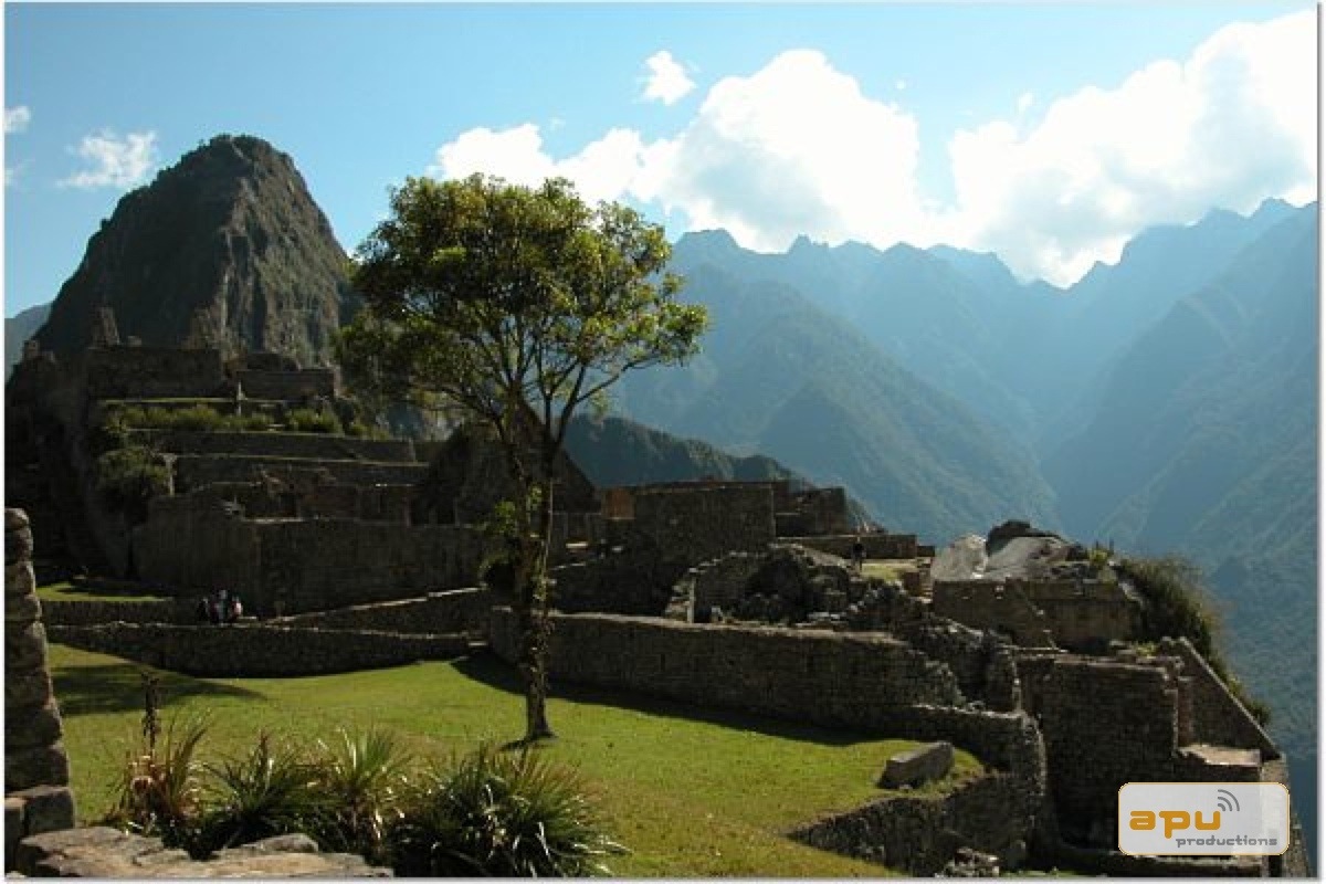 Machu Picchu - Apu Productions